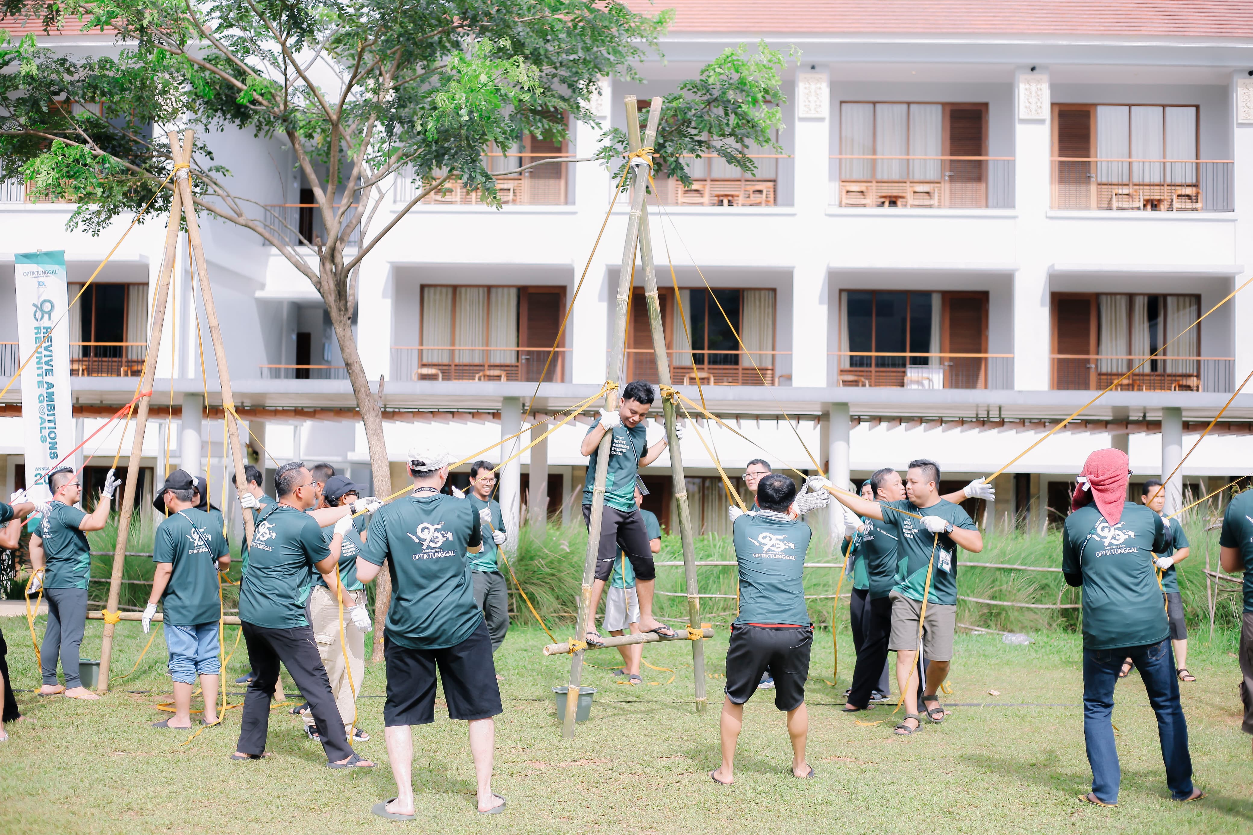 Manfaat Outbound untuk Team Building di Perusahaan | Jasa Outbound ... Manfaat Outbound untuk Team Building di Perusahaan | Jasa Outbound ...